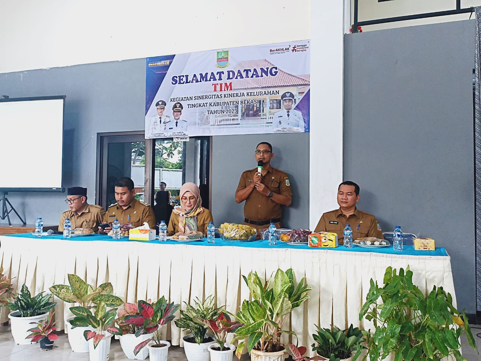 Pemkab Bekasi Gelar Lomba Sinergitas Kinerja Kelurahan Tingkat Kabupaten Pemkab Bekasi Gelar Lomba Sinergitas Kinerja Kelurahan Tingkat Kabupaten